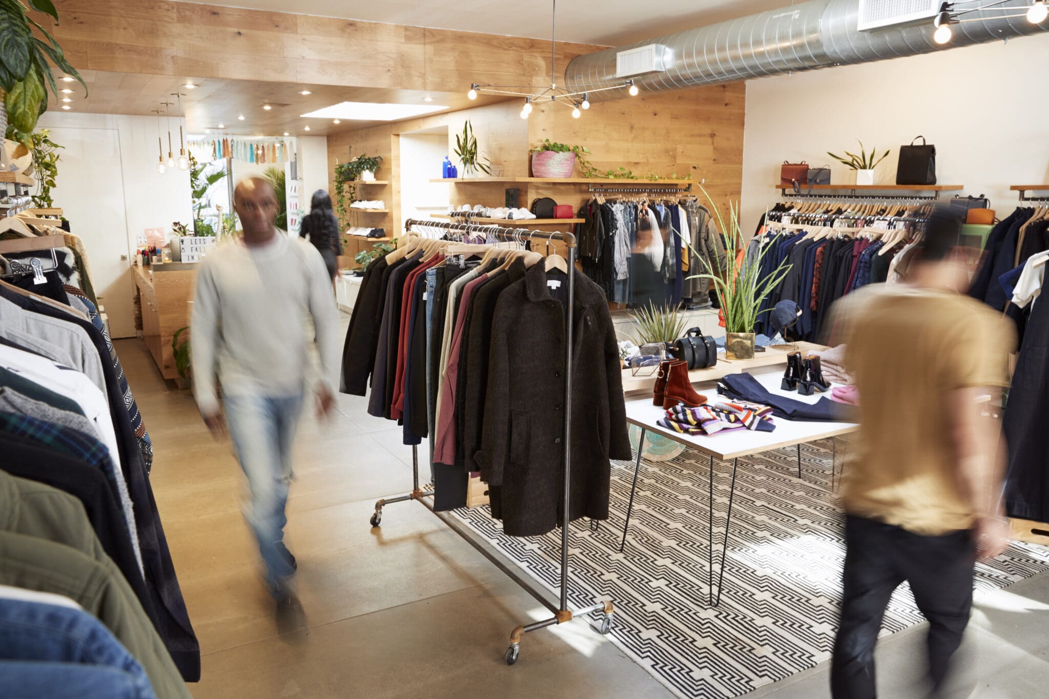 What You Need to Know About Retail: Current Market Dynamics and 2024 ...