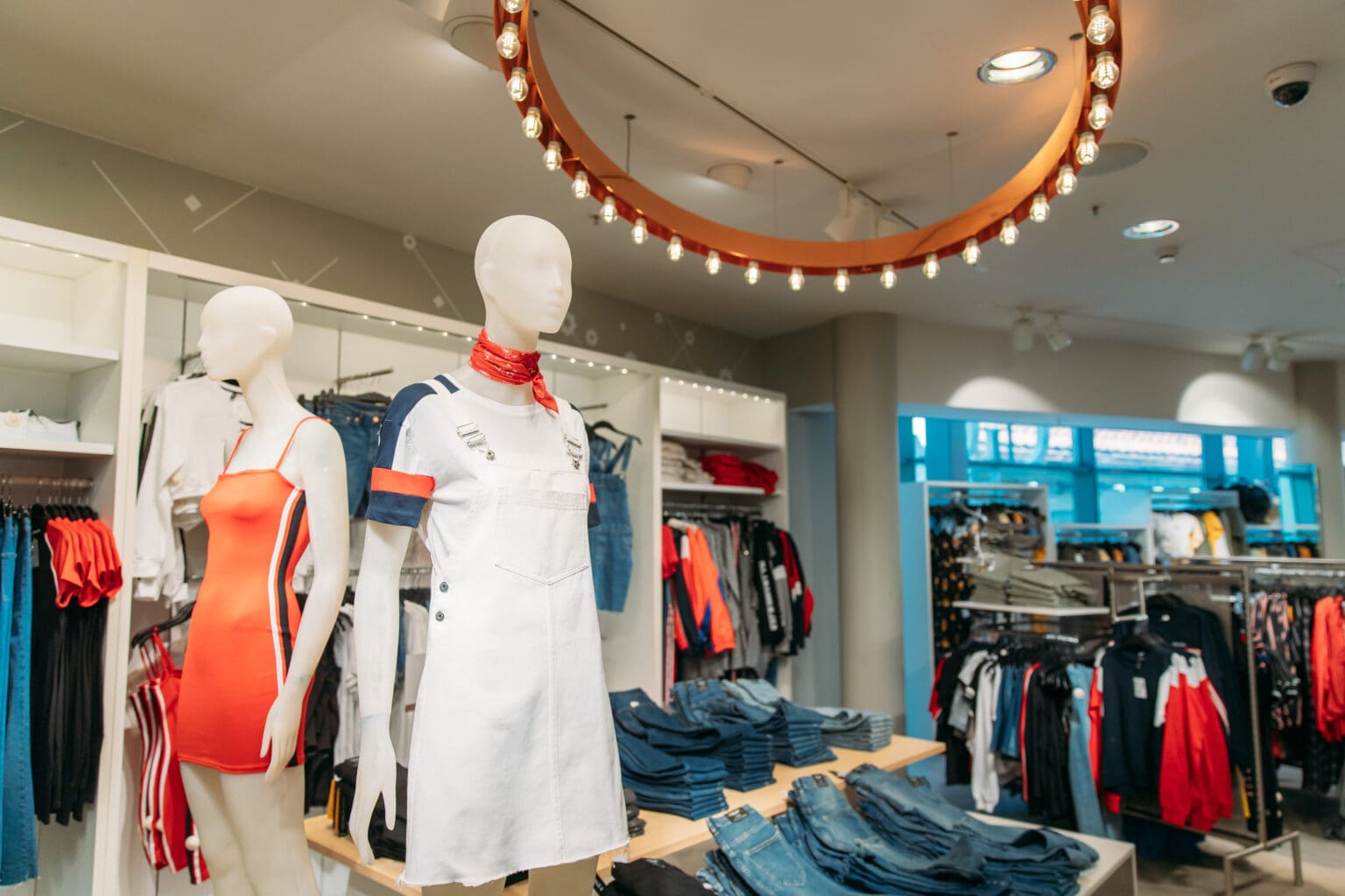 The Psychology of Store Layout: How Design Influences Shopping ...