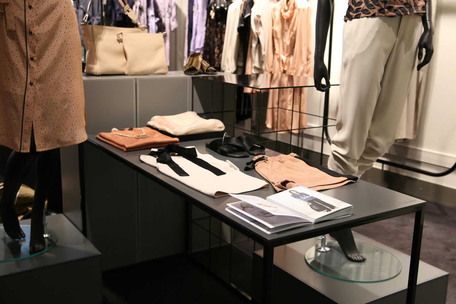 Display Plinths Explained: When and How to Use Them in Your Store