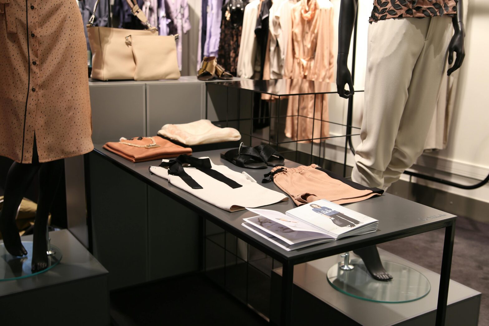 Display Plinths Explained: When and How to Use Them in Your Store